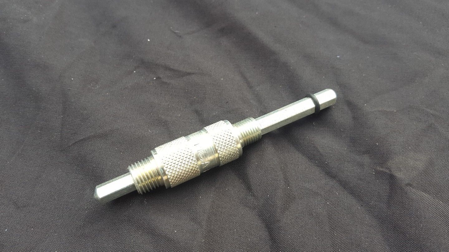 Top Dead Centre tool fits 10mm and 12mm threads P201